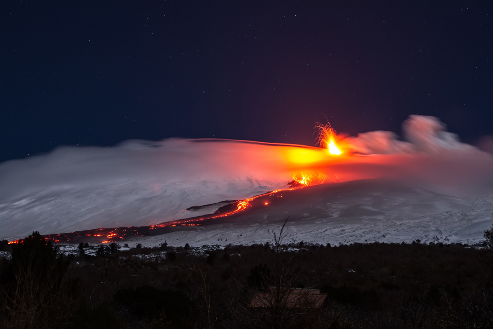 Choć wulkaniczna erupcja to niemalże synonim strat, to dla ...