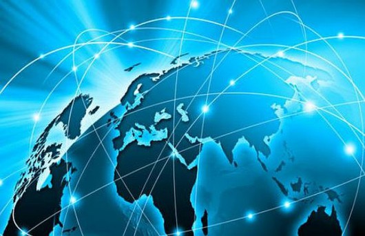 Do powstania internetu doprowadził z jednej strony postęp ...